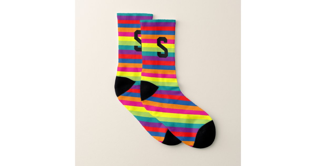Custom monogram colorful rainbow striped socks socken | Zazzle.de