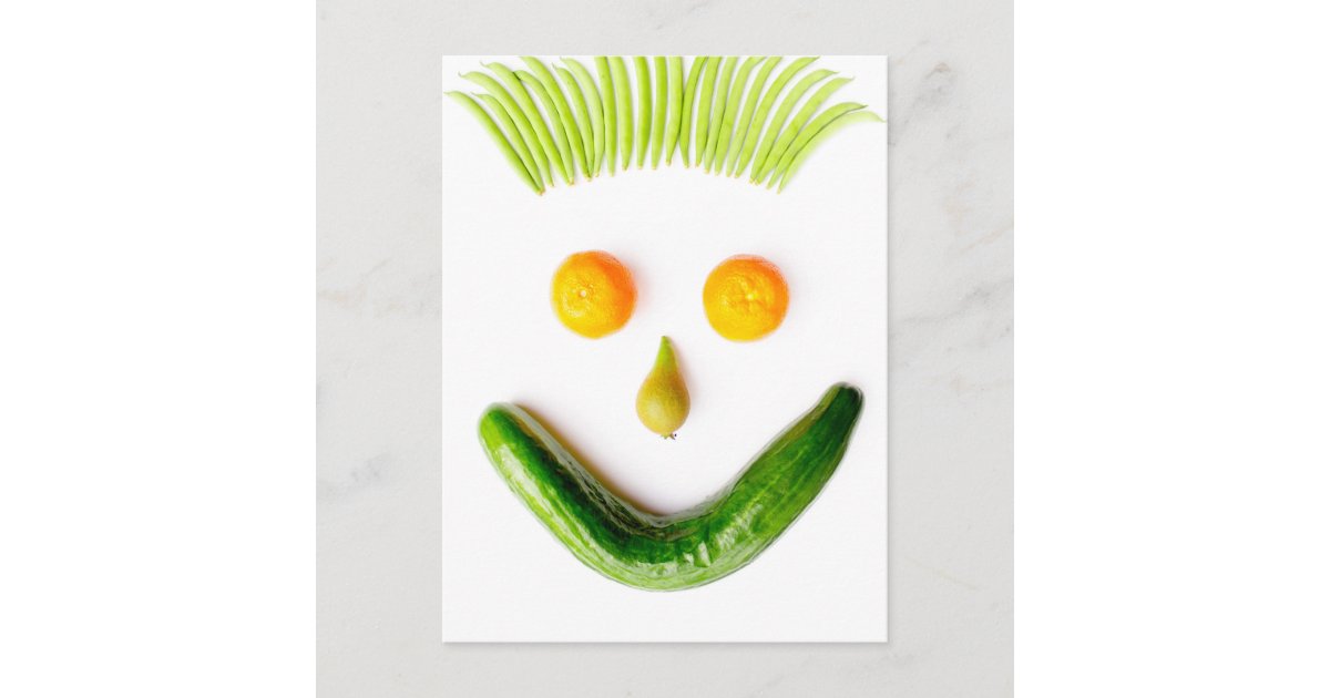Gesicht aus Obst und Gemüse auf weiß.JPG Postkarte | Zazzle.de